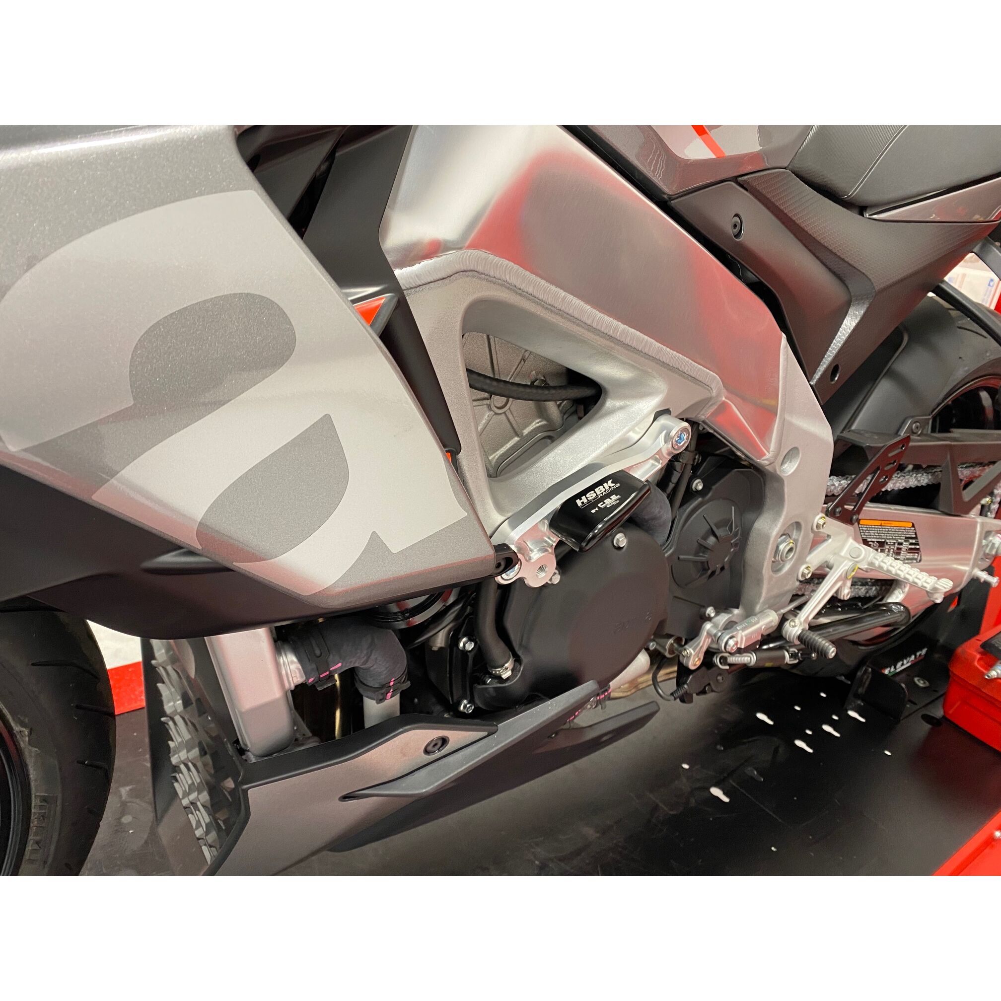 Parts :: Aprilia :: RSV4 :: Crash Protection :: CBE Aprilia RSV4 (09-20 ...