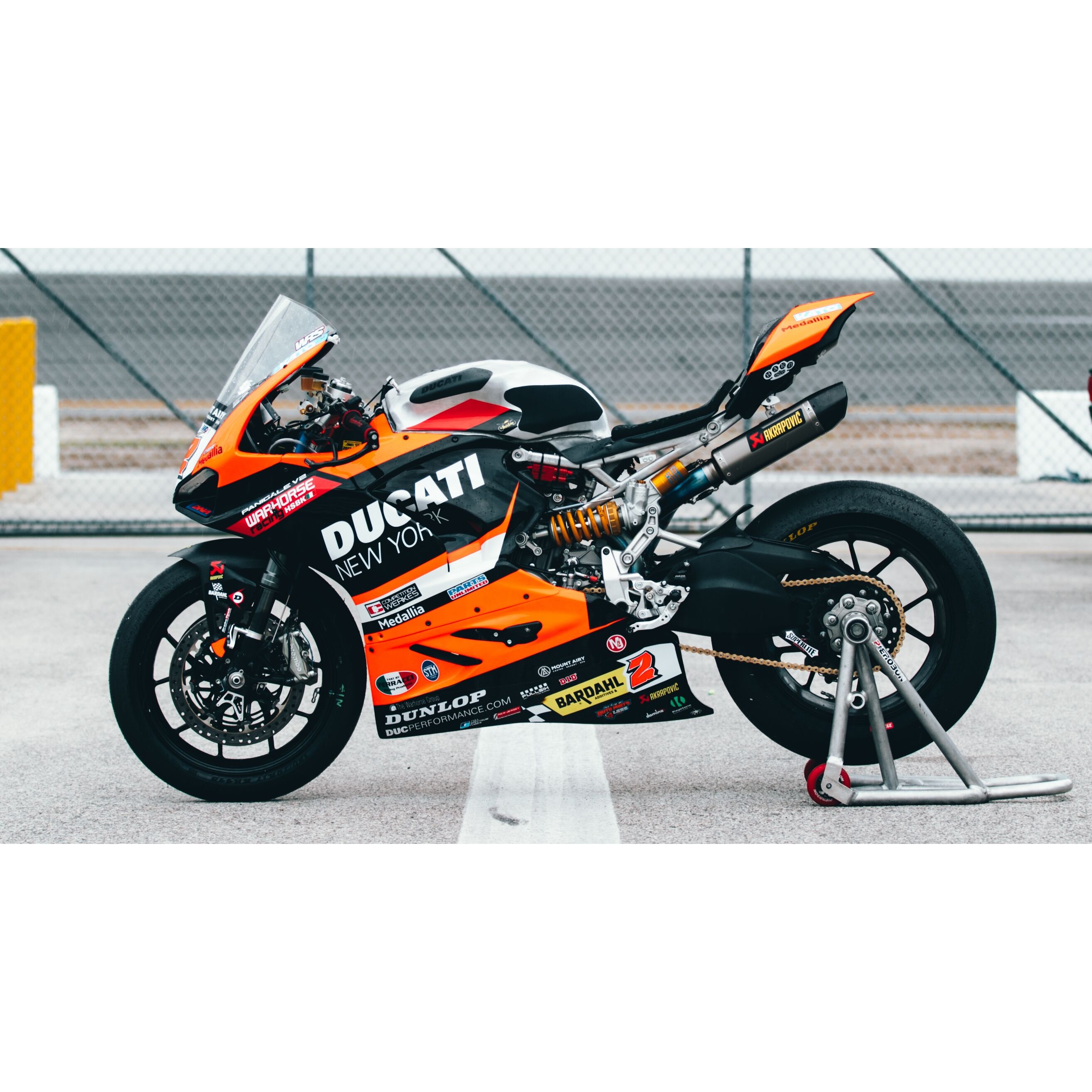 Parts :: Ducati :: 899 / 959 / 1199 / 1299 / V2 (13-24) :: Fuel Tanks ...